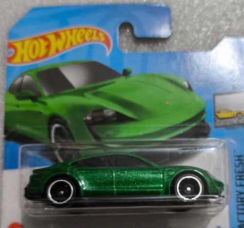 Hot wheels Porsche taycan turbo s