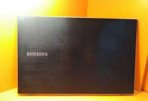 Б/У крышка матрицы для ноутбука Samsung NP300V4A