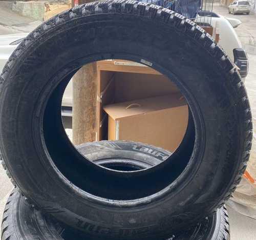 Laufenn I Fit Ice LW 71 265/60 R18