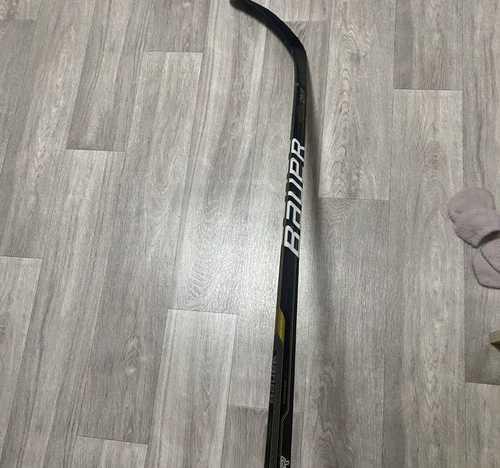 Клюшка Bauer Total One правый хват