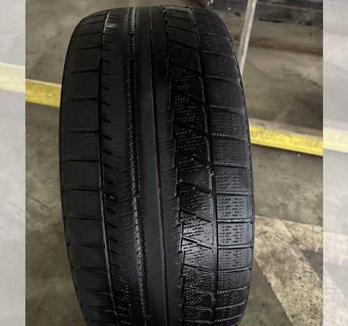 Bridgestone Blizzak VRX 245/40 R19 98S