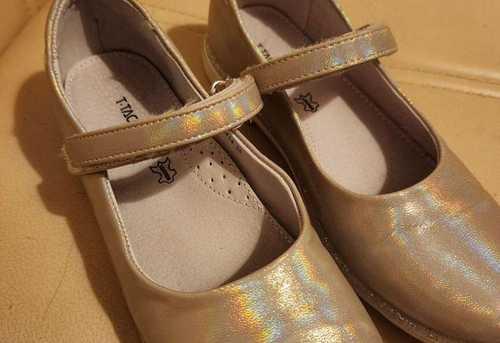 Туфли для девочки 35 размер блестящие