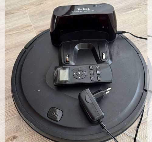 Робот пылесос Tefal explorer serie 20