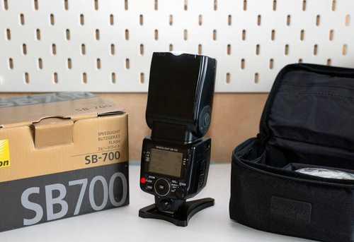 Вспышка Nikon Speedlight SB-700