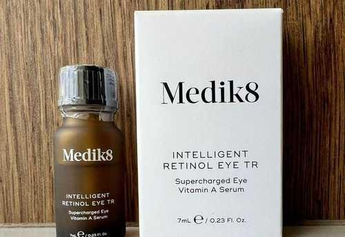 Medik8 Intelligent Retinol Eye TR сыворотка для ве