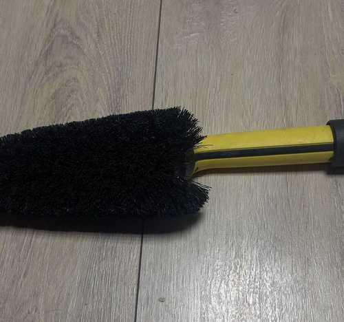 Щетка колесных дисков karcher