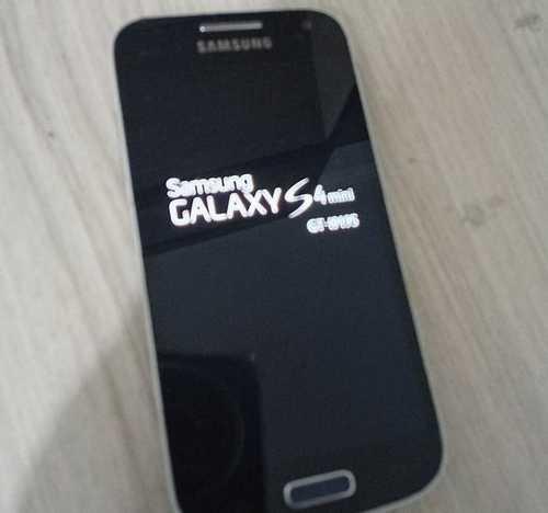 Samsung Galaxy S4 mini GT-I9195, 8 ГБ