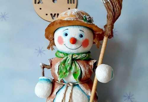 Ватная елочная игрушка Снеговушка