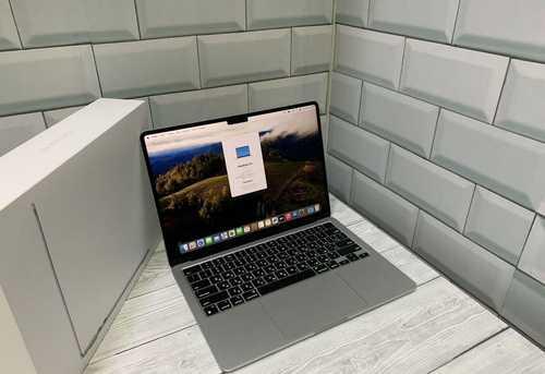 MacBook Air 13" 2022 - M2, 8/256, 14 циклов