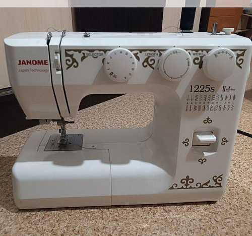 Машина Janome 1225S