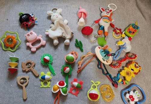 Детские игрушки, погремушки для малыша