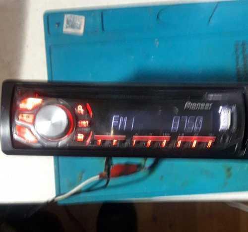 Авто магнитола Pioneer deh 1600ub продам