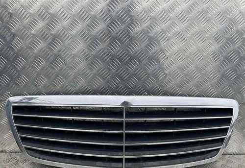 Решетка радиатора Mercedes-Benz W220 S-Class 3.2