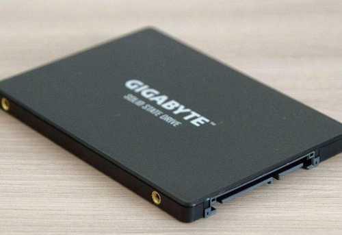 SSD gigabyte 120GB