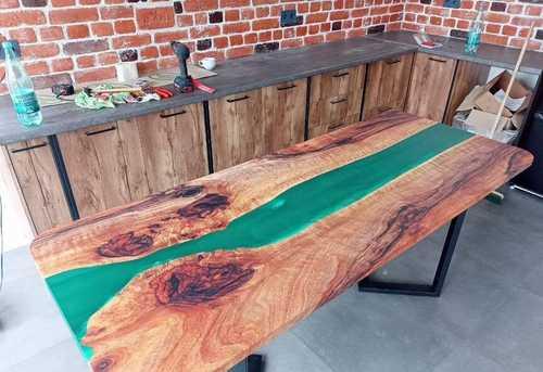 Кухонный стол 'turquoise river B'
