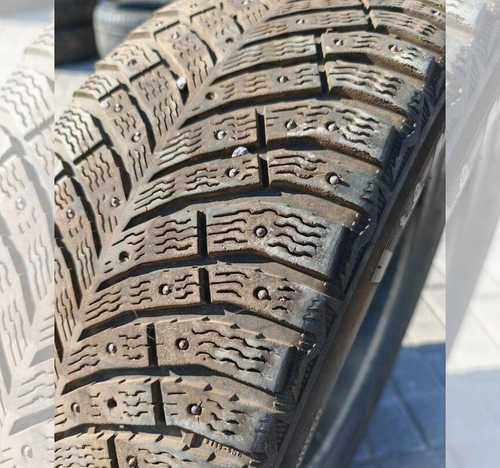 Michelin X-Ice North 4 235/55 R17 103T