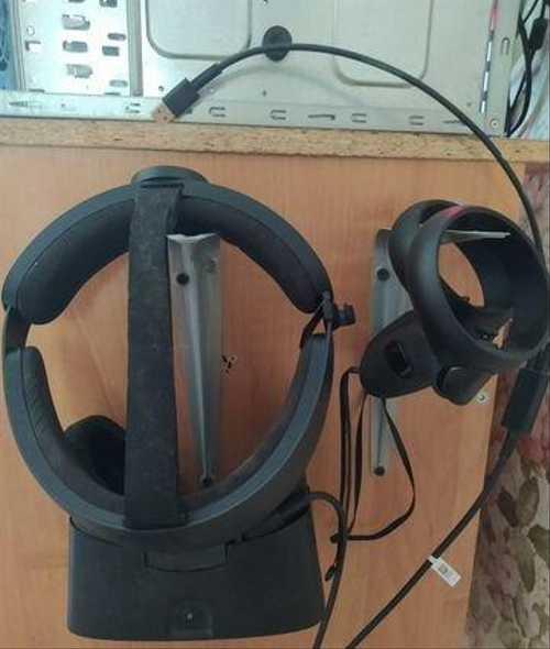 Продам VR гарнитуру Oculus Rift S