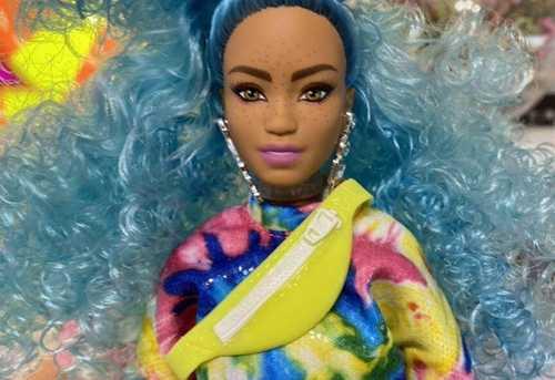Барби Экстра с голубыми волосами