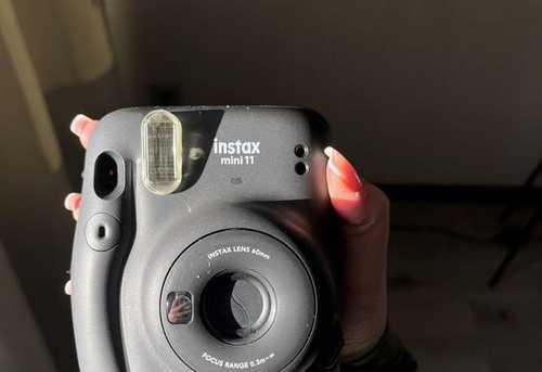 Пленочный фотоаппарат Instax mini