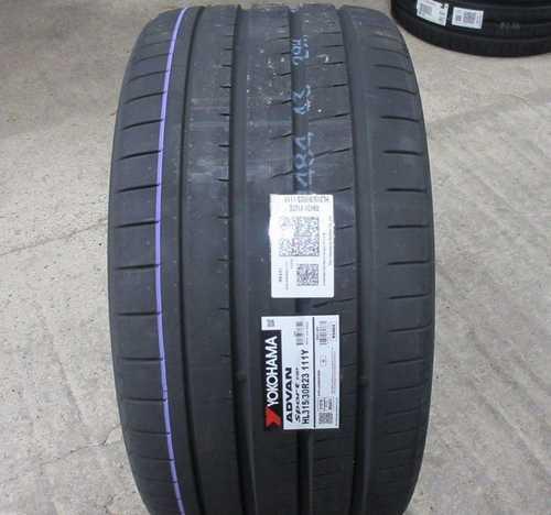 Yokohama Advan Sport V107E 315/30 R23 111Y