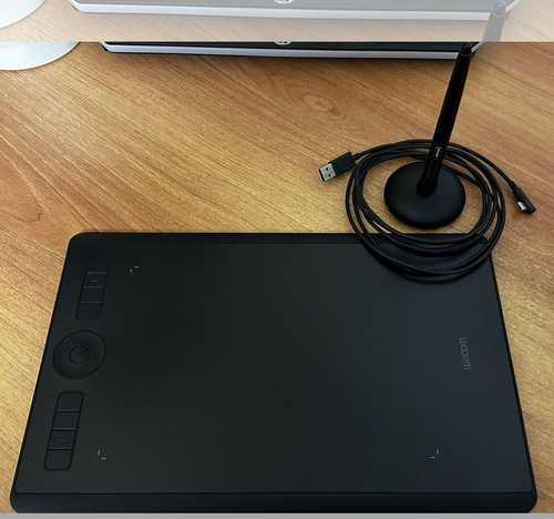 Графический планшет wacom intuos pro M pth-660-r