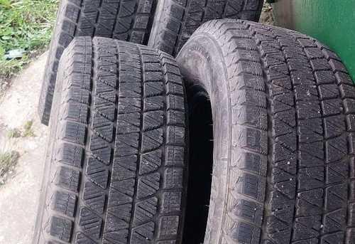 Bridgestone Blizzak DM-V3 255/65 R17