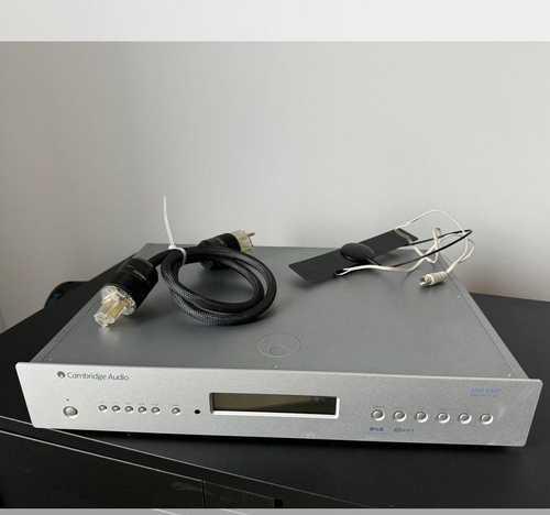 Cambridge audio azur 640T радио тюнер