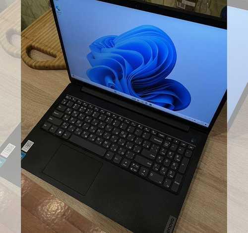 Ноутбук Lenovo V15 G2 IJL