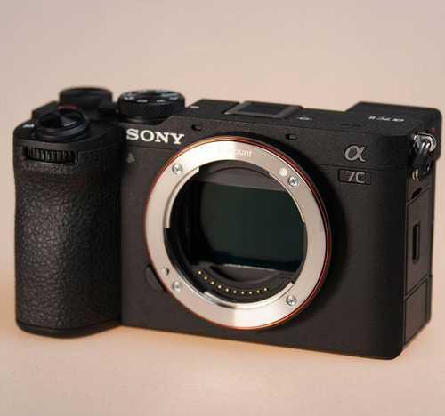 Фотокамера Sony Alpha ilce 7C II Body