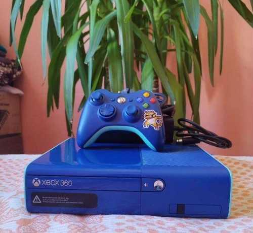 Xbox 360 Е Special Edition Blue (17 игр, 500 Gb)