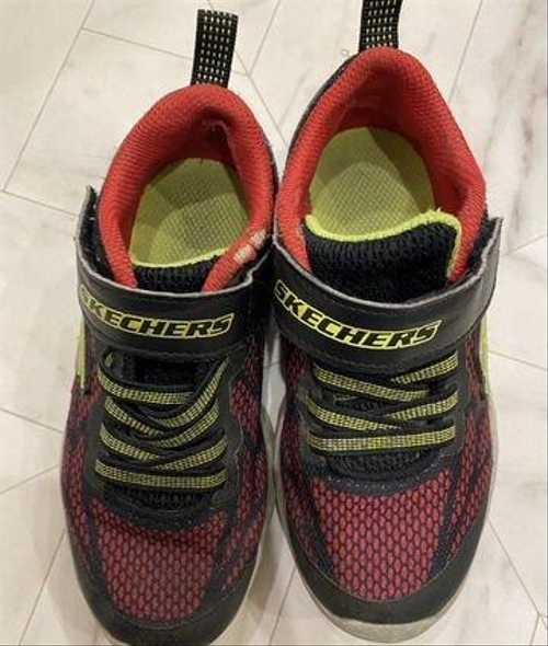 Светящиеся кроссовки Skechers 27 размер