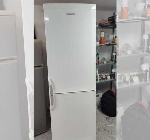 Продам холодильник бу Beko csa34000