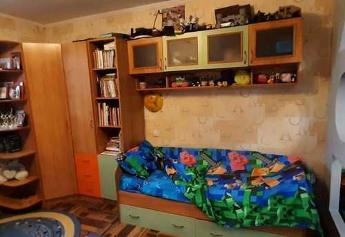 Детская мебель стенка с кроватью и столом