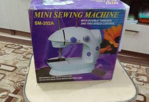 Мини швейная машинка с приводом