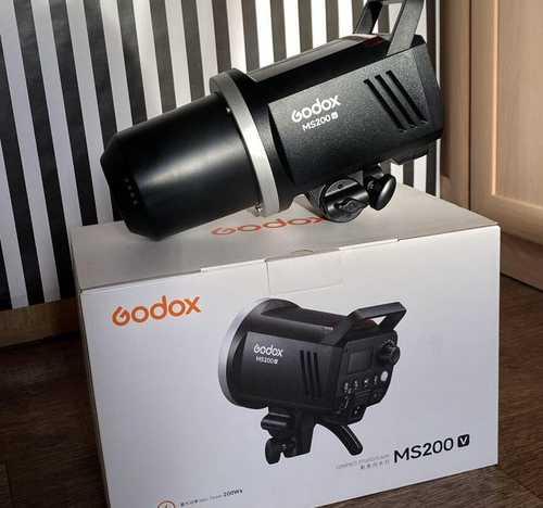 Студийная вспышка Godox MS200V