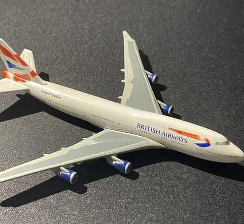 Модель самолета Boeing 747-400 (1:600) schabak