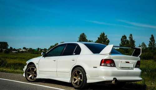 Накладка задняя Dolphin для Mitsubishi Galant 8