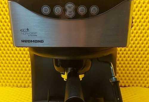 Кофеварка рожковая Redmond RCM-1503(бх22)