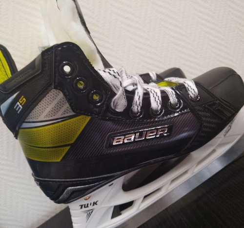 Хоккейные коньки. bauer supreme 3S INT, 37 размер