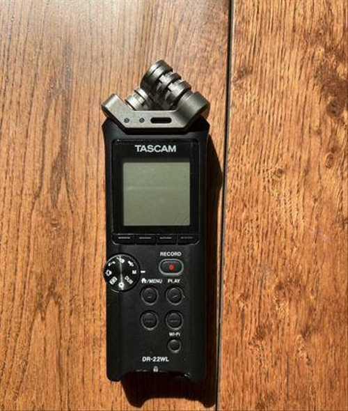 Диктофон рекоред Tascam dr-22wl