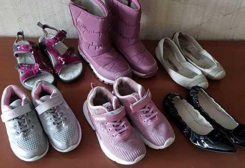 Обувь фирменная для девочки