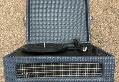 Виниловый проигрыватель Crosley CR8017B