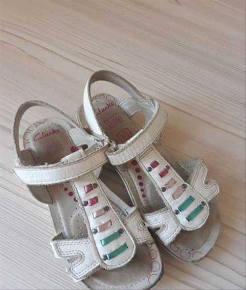 Сандалии clarks
