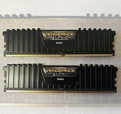 Оперативная память DDR4 Corsair Vengeance 8216 GB