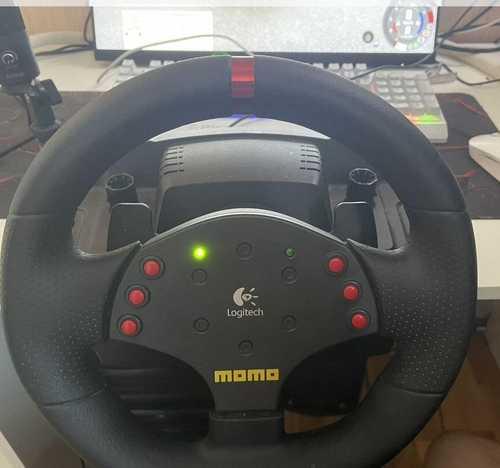 Игровой руль logitech momo racing 900