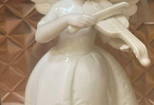 Фигурка статуэтка ангел фарфор