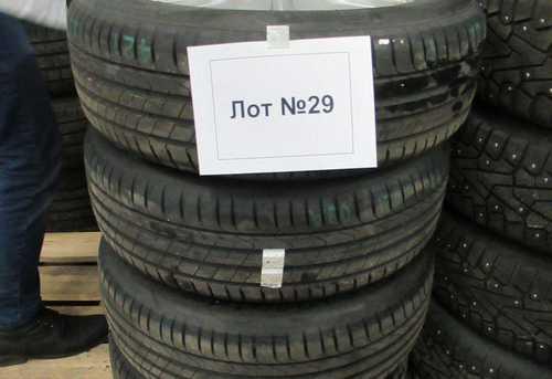 Колеса летние 215 60 R16 на VAG pirelli