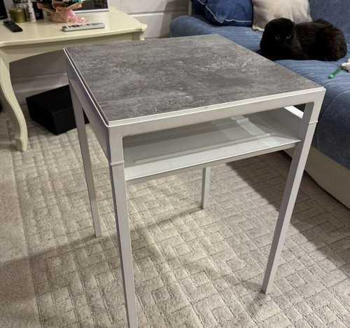 Столик IKEA