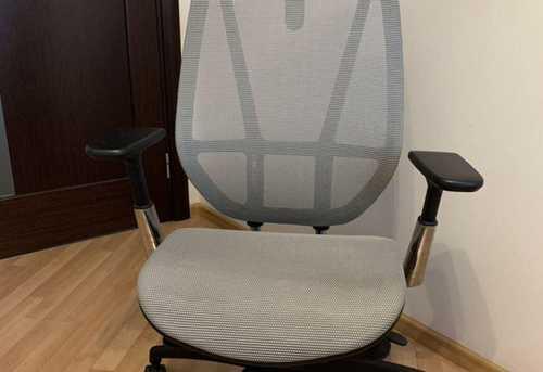 Эргономичное ортопедическое офисное кресло