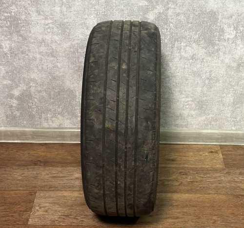 Bridgestone Playz PX-RV II 215/45 R18 93W